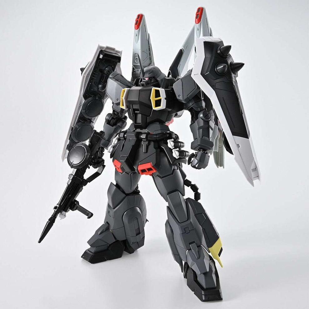 P-Bandai MG 1/100 BLAZE ZAKU PHANTOM (DEARKA ELTHMAN CUSTOM) – Omocha Japan